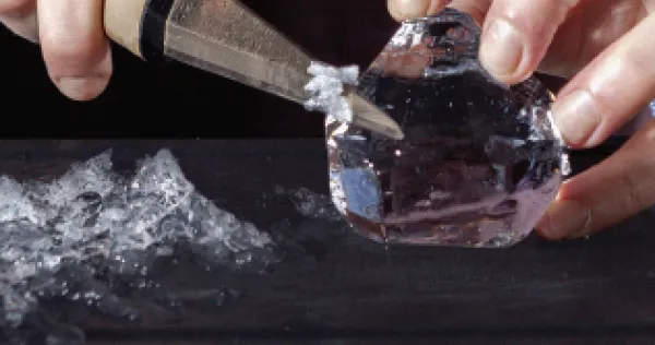 How to make a diamond ice | Cointreau International
