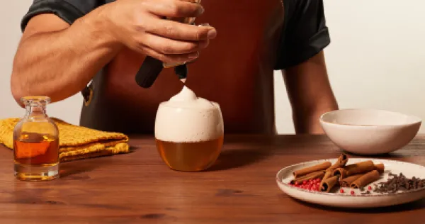 How to make a cola foam | Cointreau International