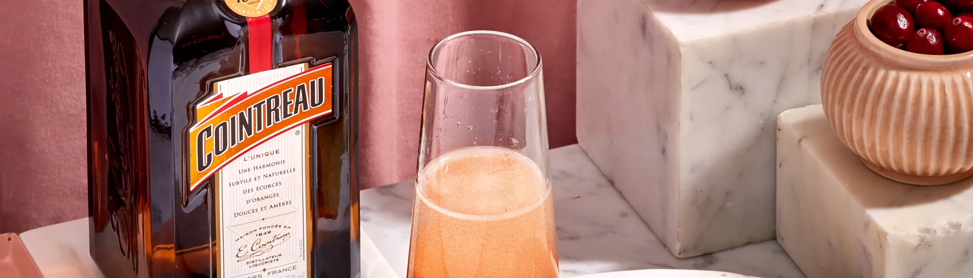 The Sparkling Cosmopolitan Cocktail Recipe | Cointreau US