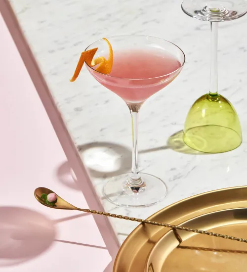 Cosmopolitan Cocktail Recipe | Cointreau US